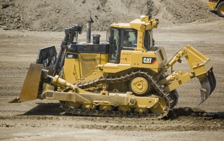 10 Types of Construction Vehicles and Their Uses [with Pictures & Names ...