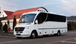 11 Types of Buses (Vehicles) and Advantages & Disadvantages Traveling ...