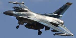 20 Types of Airplanes and Their Uses [With Pictures & Names ...