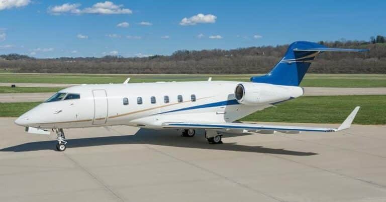 20 Types of Airplanes and Their Uses [With Pictures & Names ...